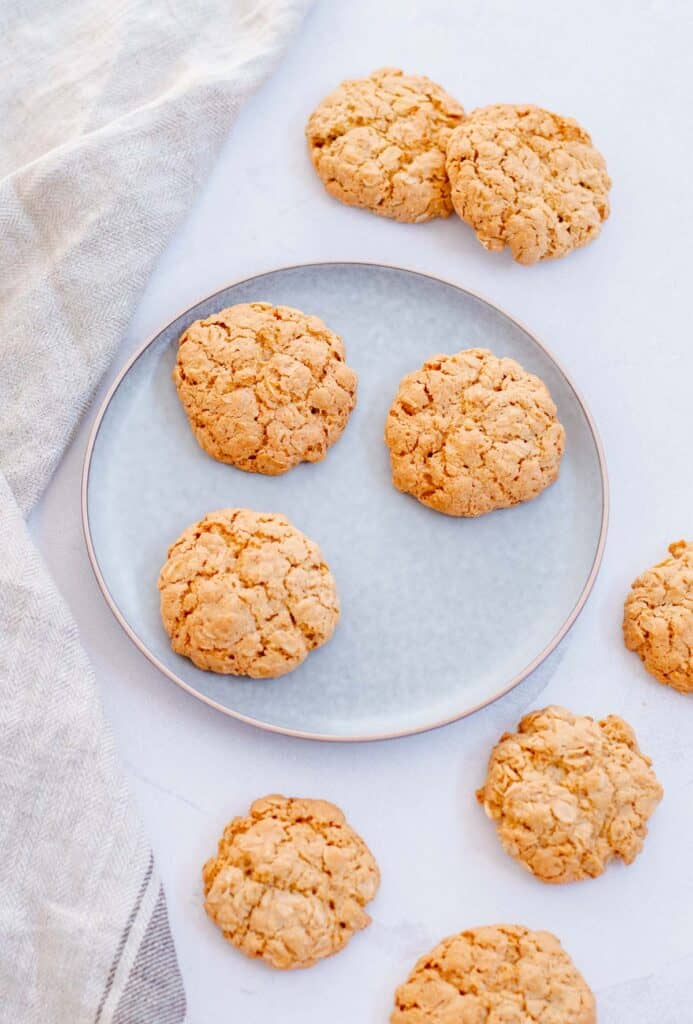 Oat Biscuits - Easy Deliciousness