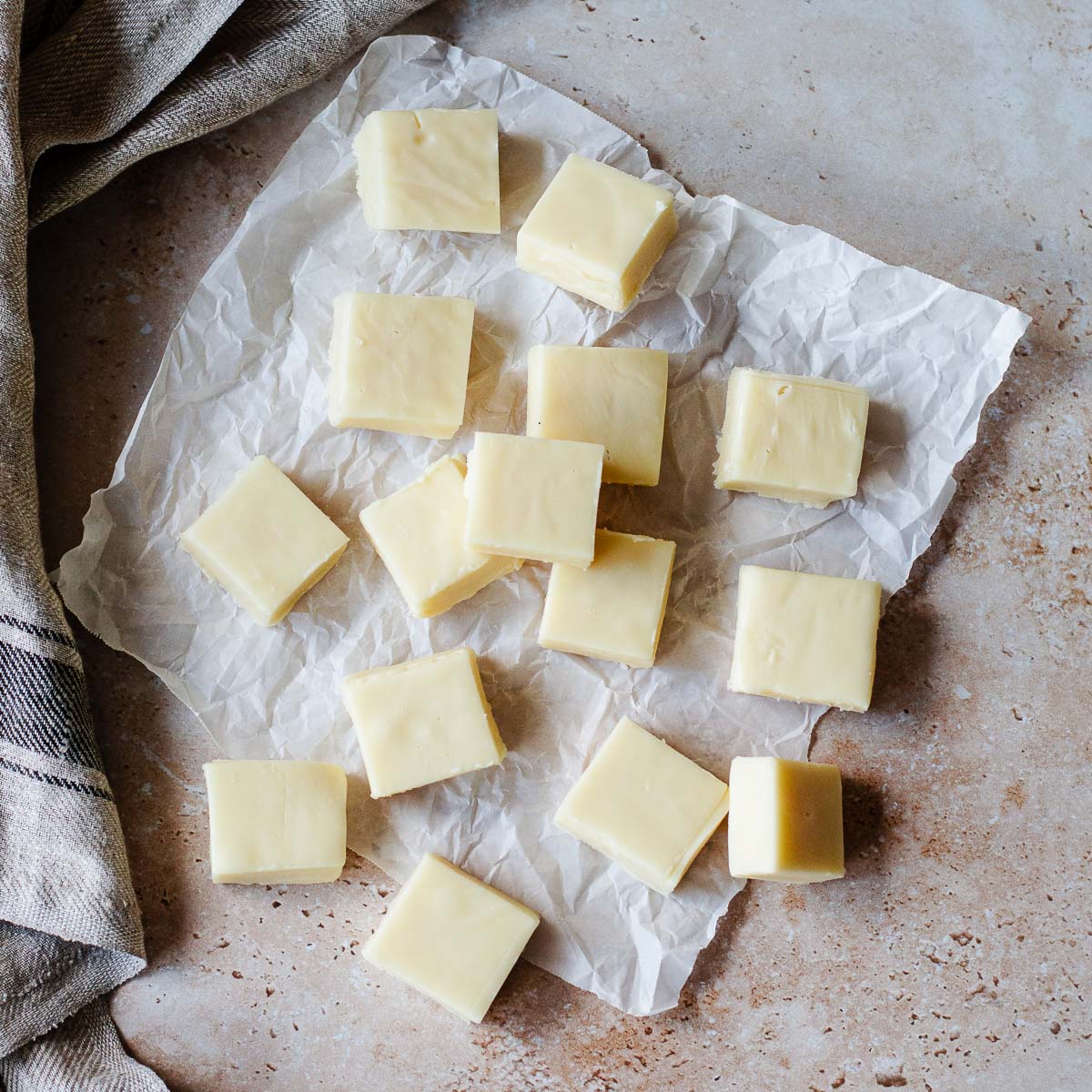 White Chocolate Fudge - Easy Deliciousness